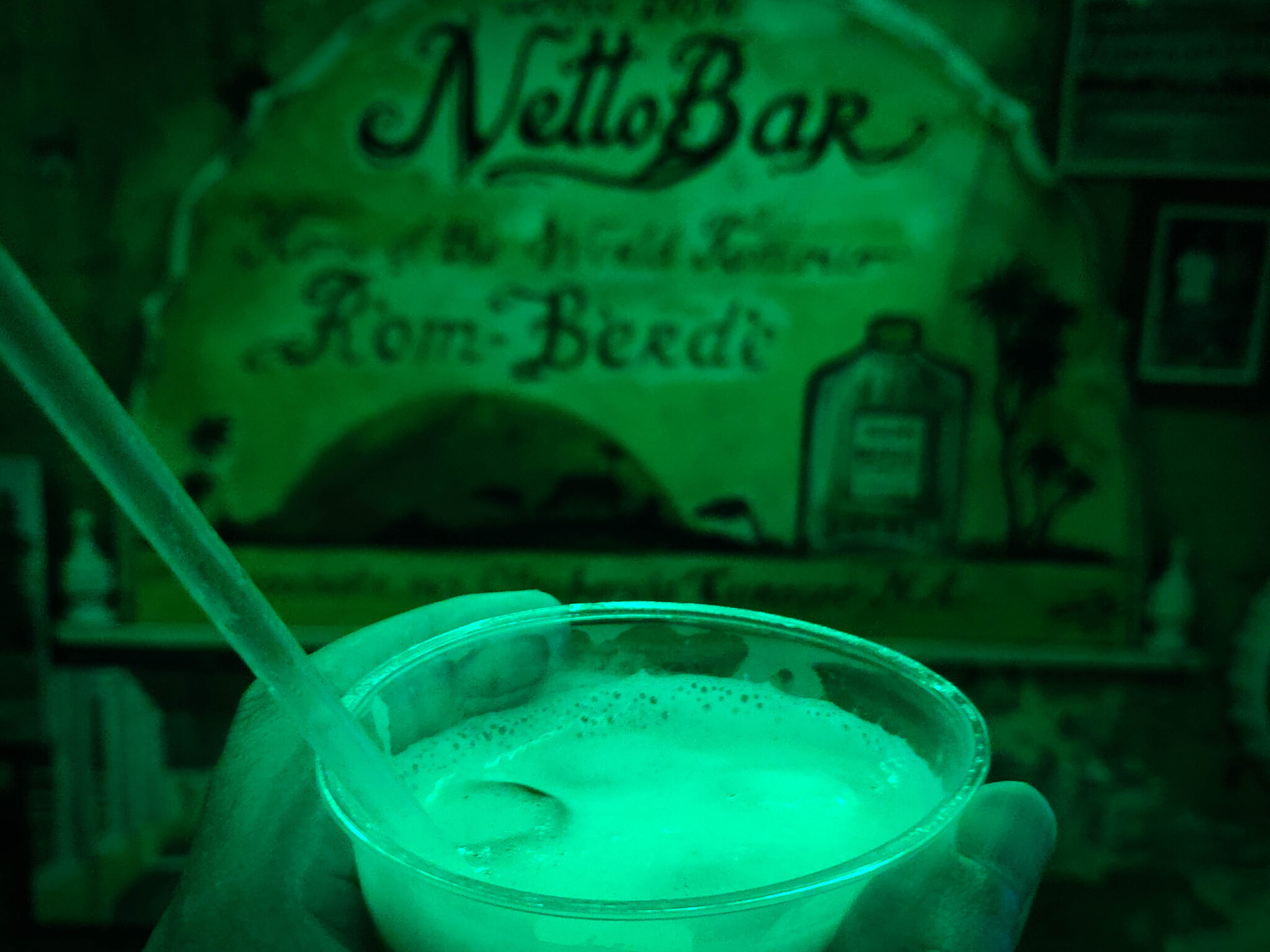 Carry It Like Harry – Curaçao 19 Netto Bar – CARRY IT LIKE HARRY